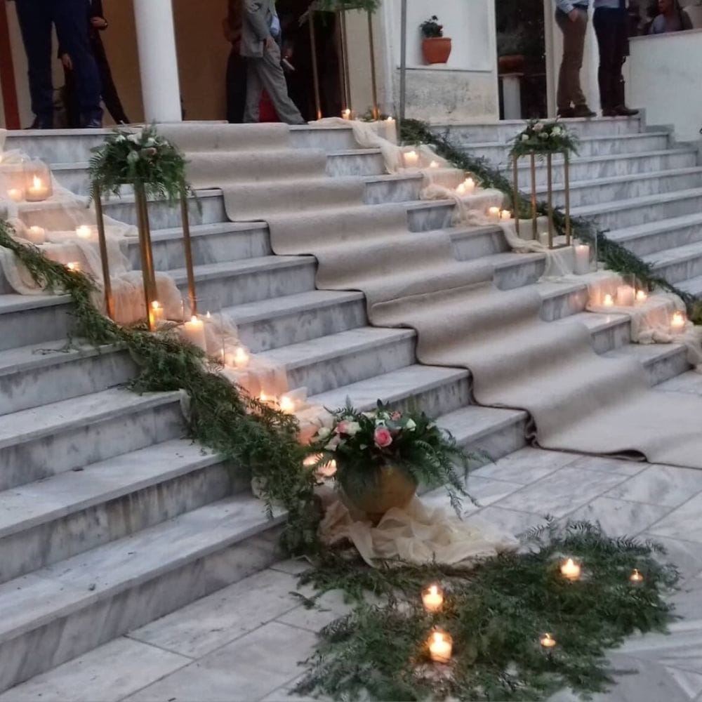 Ο στολισμός γάμου του Παναγιώτη και της Έφης